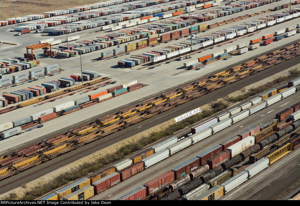 BNSF Intermodal aerial
